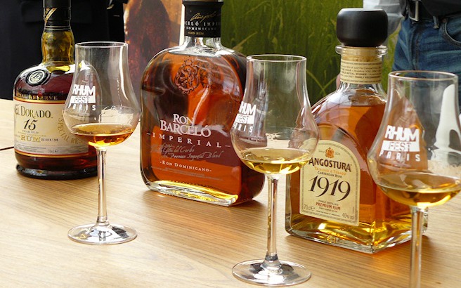 Comment apprécier un rhum lors d’une séance de dégustation ? | Le Guide ...