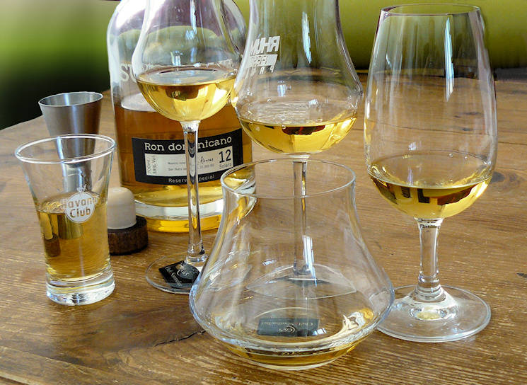 Test comparatif verre à rhum : Choisir le meilleur verre à dégustation ...